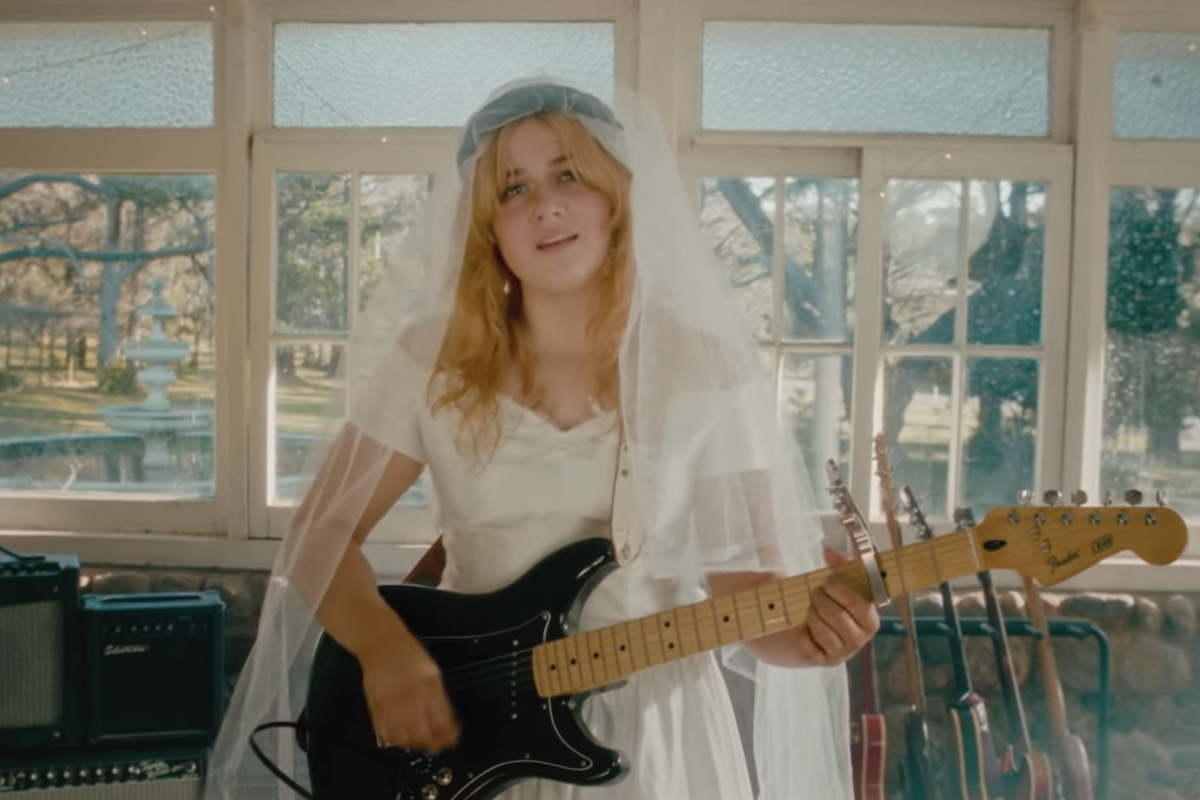 Ruby Fields Returns With New Single 'Pretty Grim' - Music Feeds