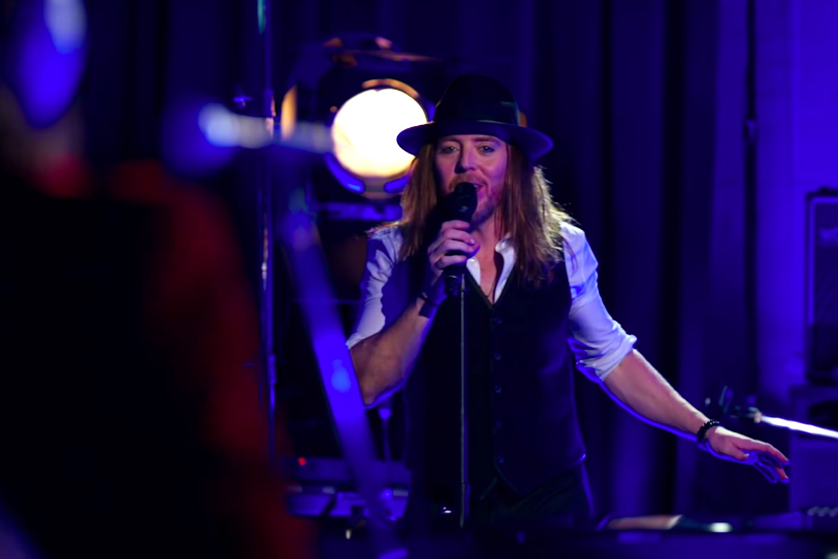 Watch Tim Minchin Perform 'Talked Too Much, Stayed Too Long' On 'Corden'