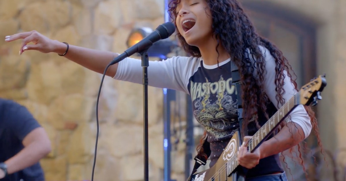 Watch Willow Smith Front Mum Jada Pinkett Smith's Old Metal Band Wicked ...