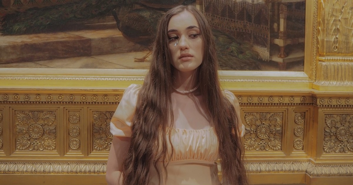 PREMIERE: Chelsea Warner Captures the Dizzying Emotion of Adolescence ...