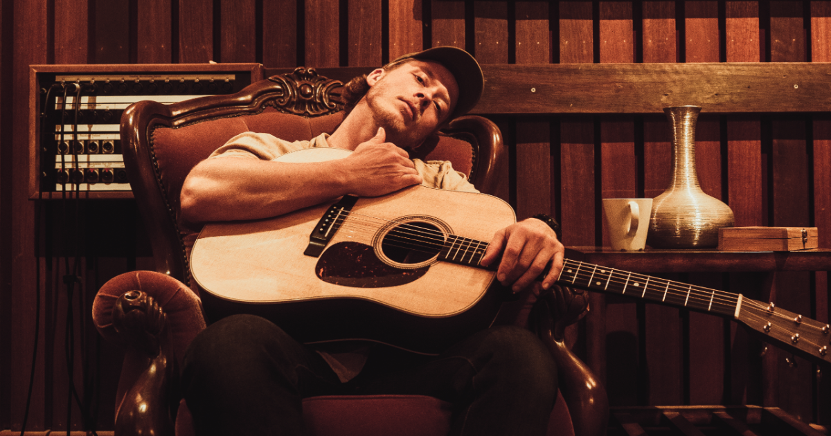 Watch Lawson Hull's Lo-Fi Video For New Single 'Parking Lot'