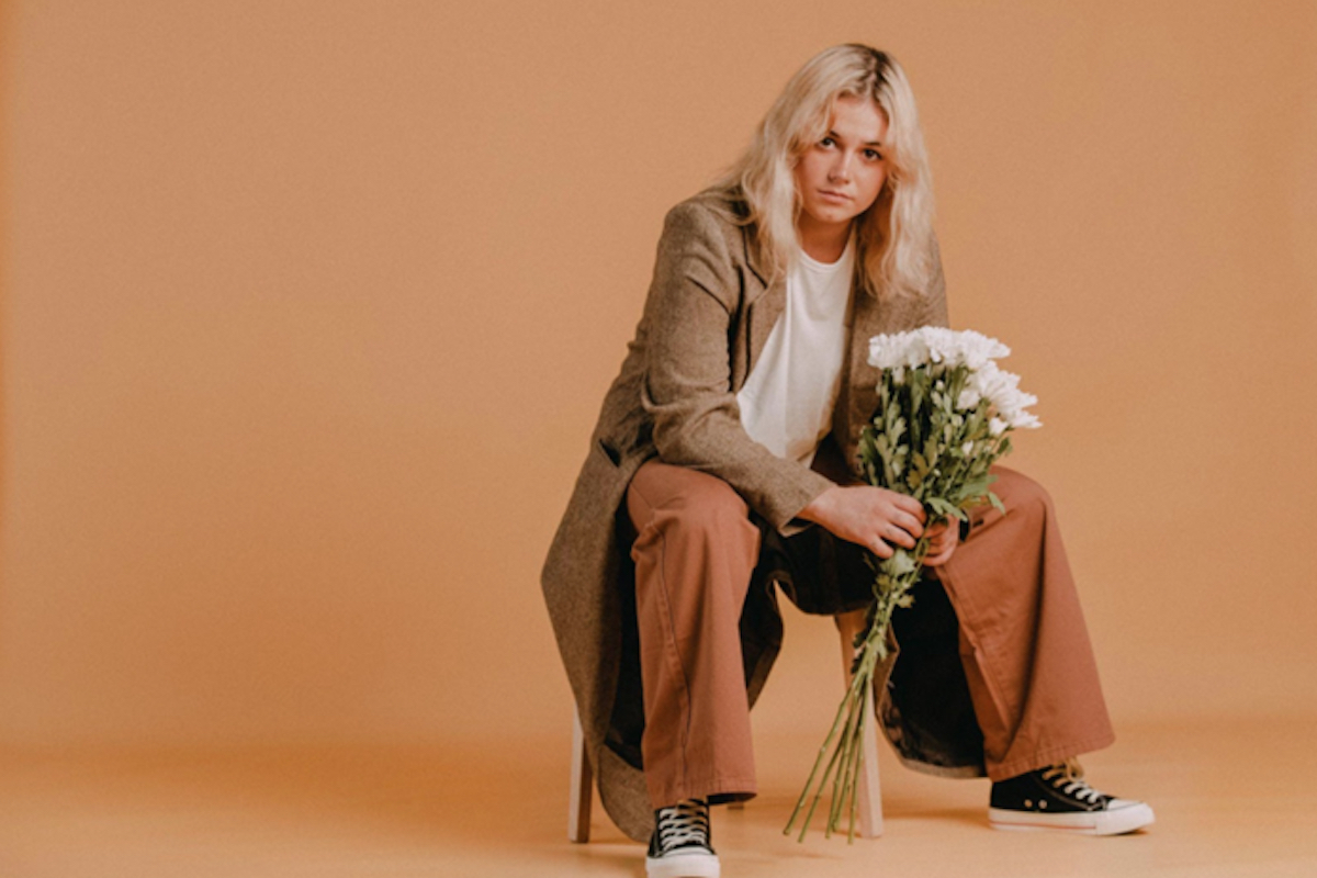 Ruby Fields Returns With New Single 'Pretty Grim' - Music Feeds
