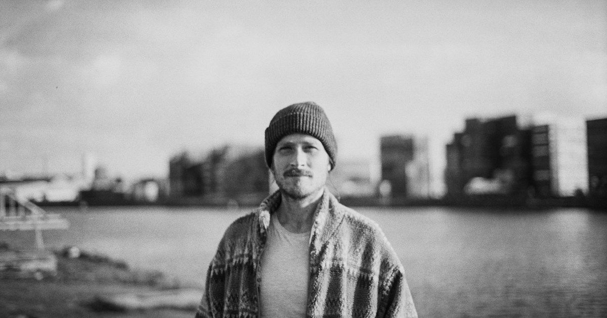 PREMIERE: Listen to Hayden Calnin's Stunning New Song 'What It Means to ...