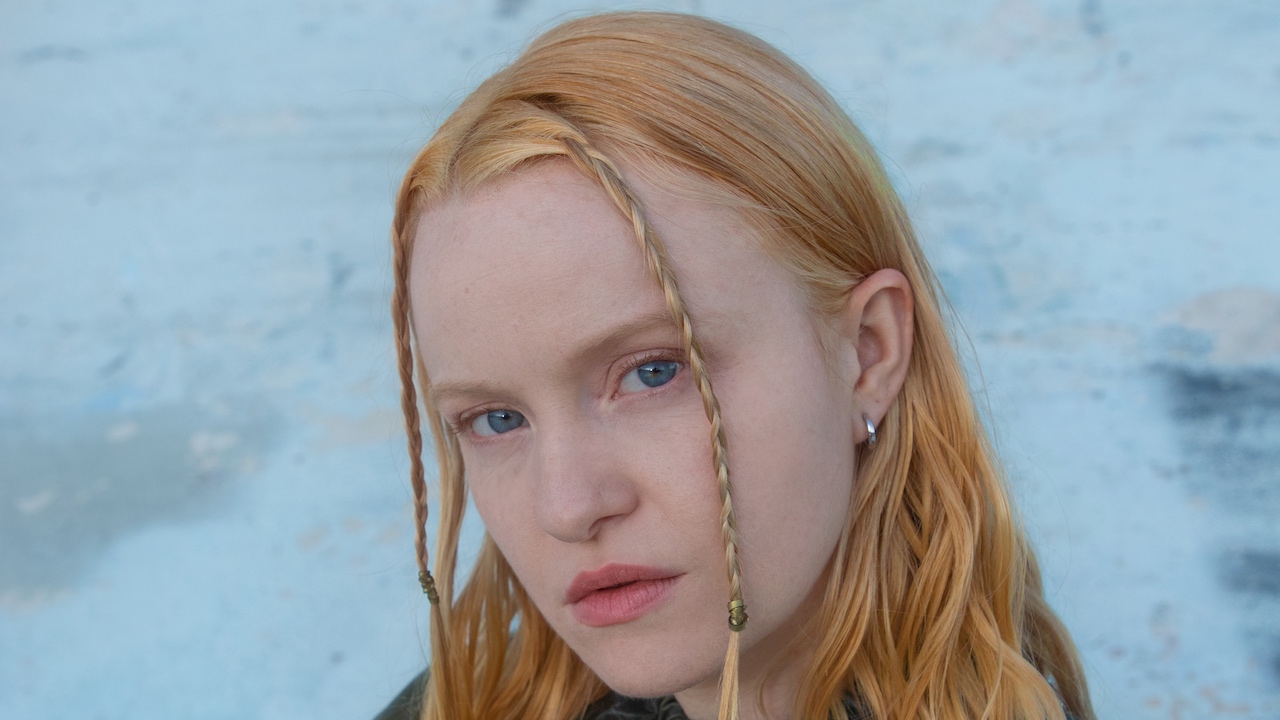 Listen To KUČKA Cover PJ Harvey's 'Down By The Water'