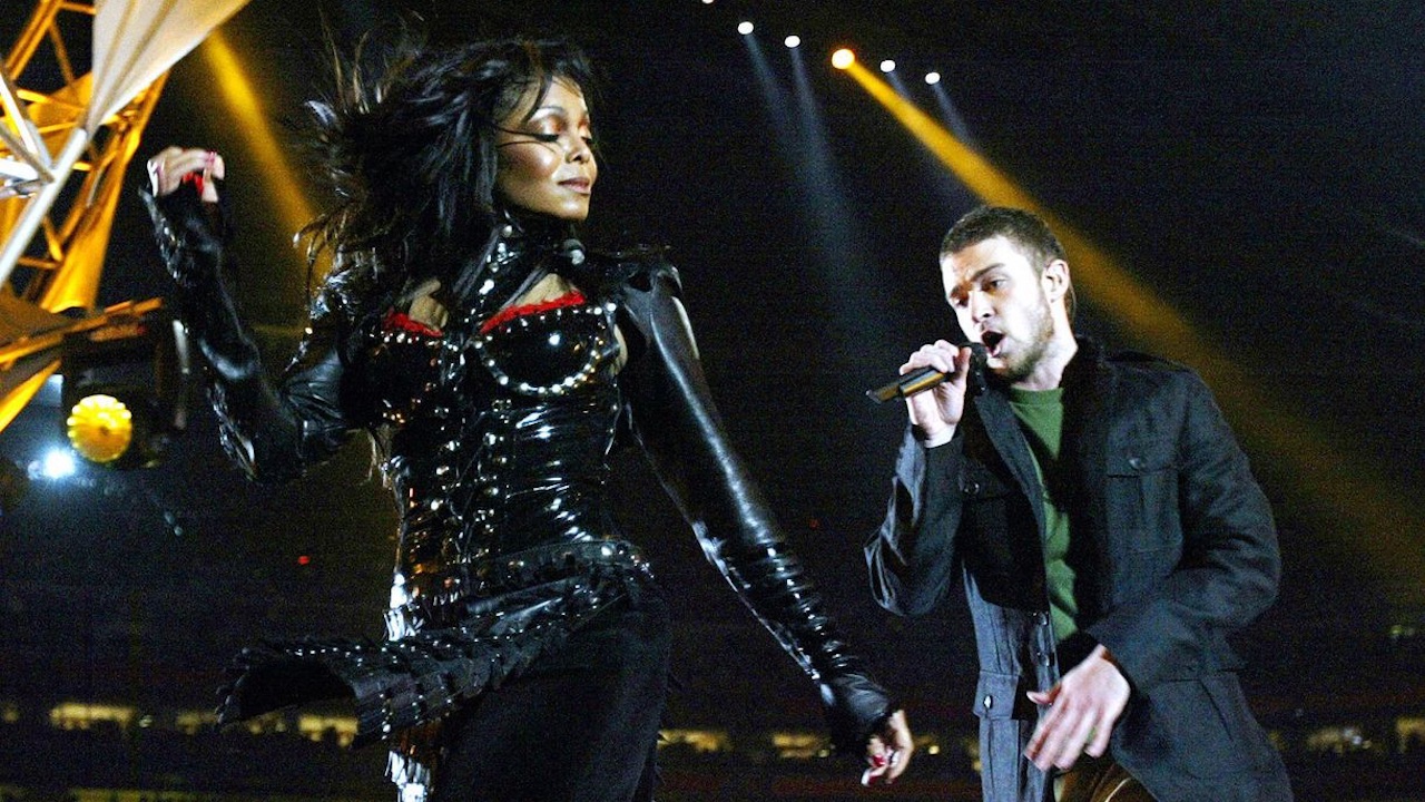 New Janet Jackson Documentary Looks At Super Bowl Wardrobe Incident