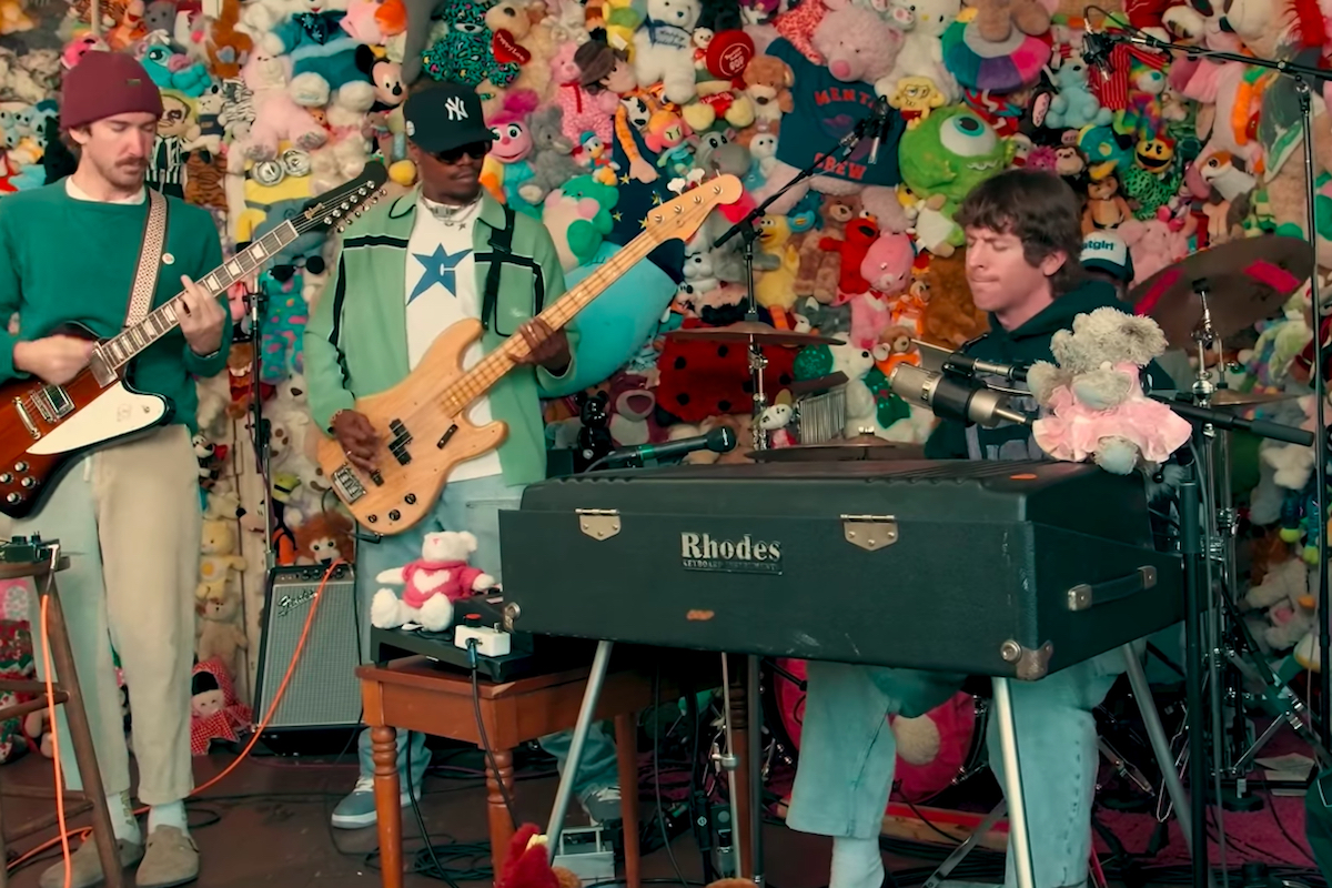 Watch Turnstile Transform Songs From 'GLOW ON' During Their NPR Tiny ...