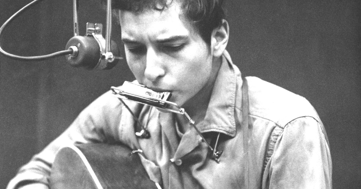 Bob Dylan Re-Records 'Blowin' In The Wind' With New Analogue Recording ...