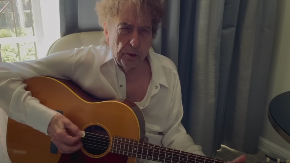 Watch Bob Dylan Sing Brian Wilson Happy Birthday - Music Feeds
