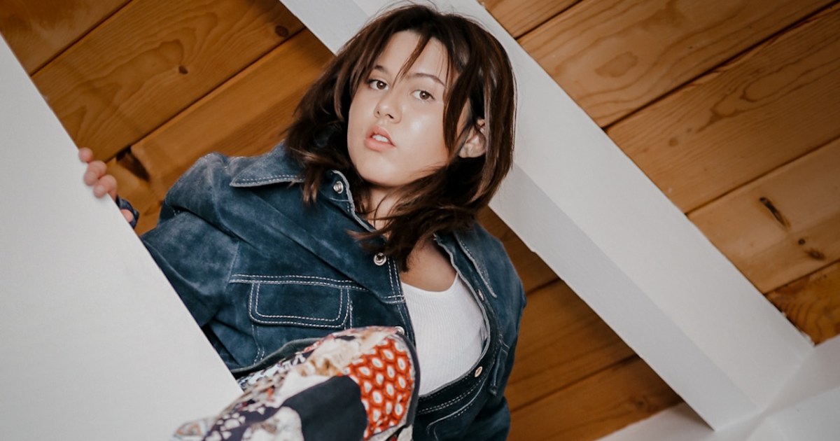 Morgen Confesses Her Love For Kate Davis' 'Trophy'