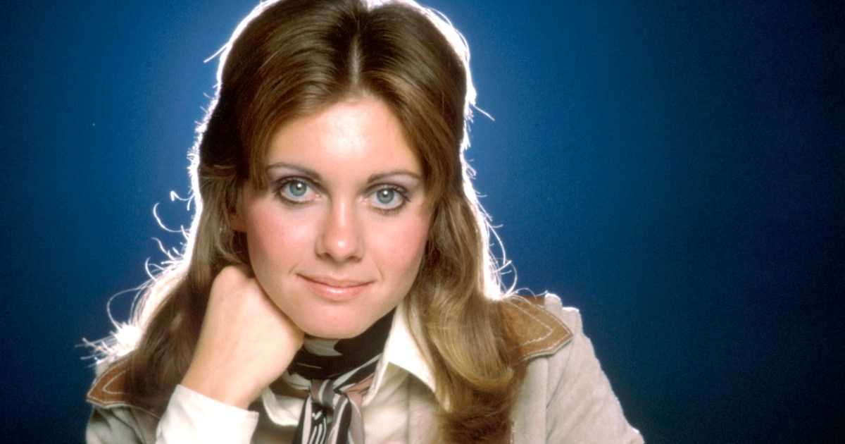 Olivia Newton-John Returns to Top Five on the ARIA Albums Chart