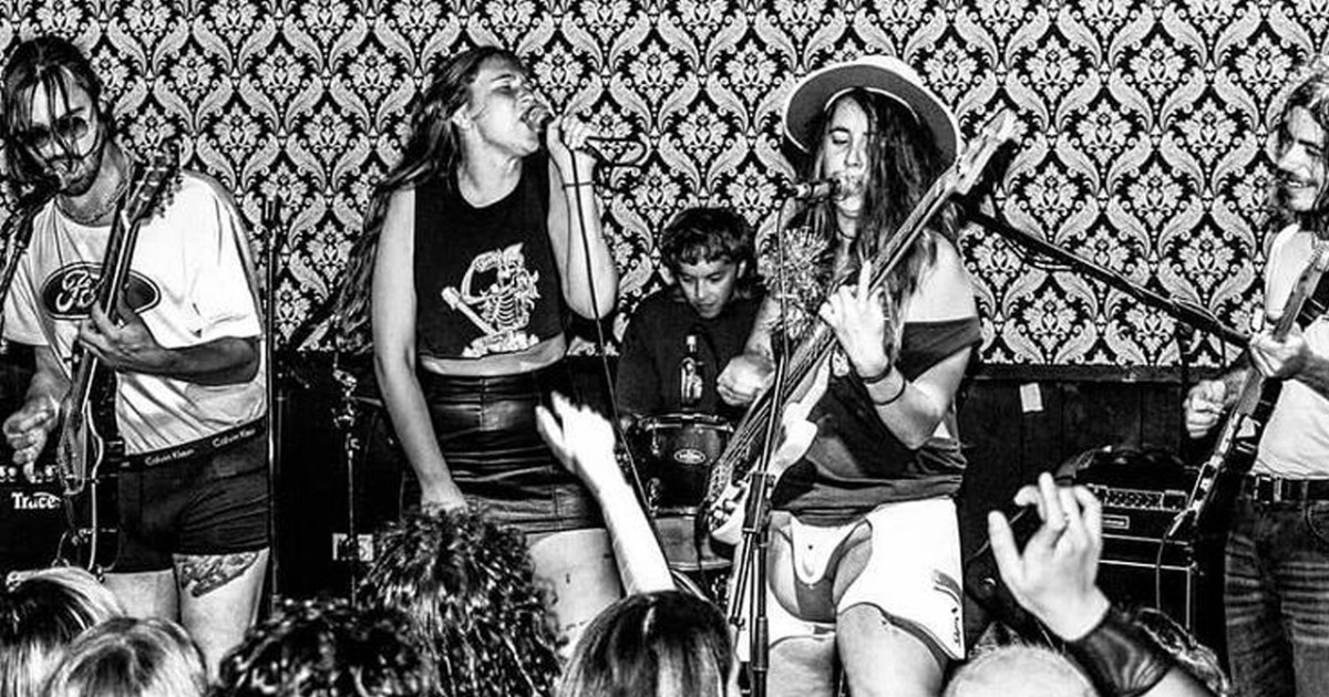 Sandy Dish: "Fuck Off! We Don’t Have Any More Songs"