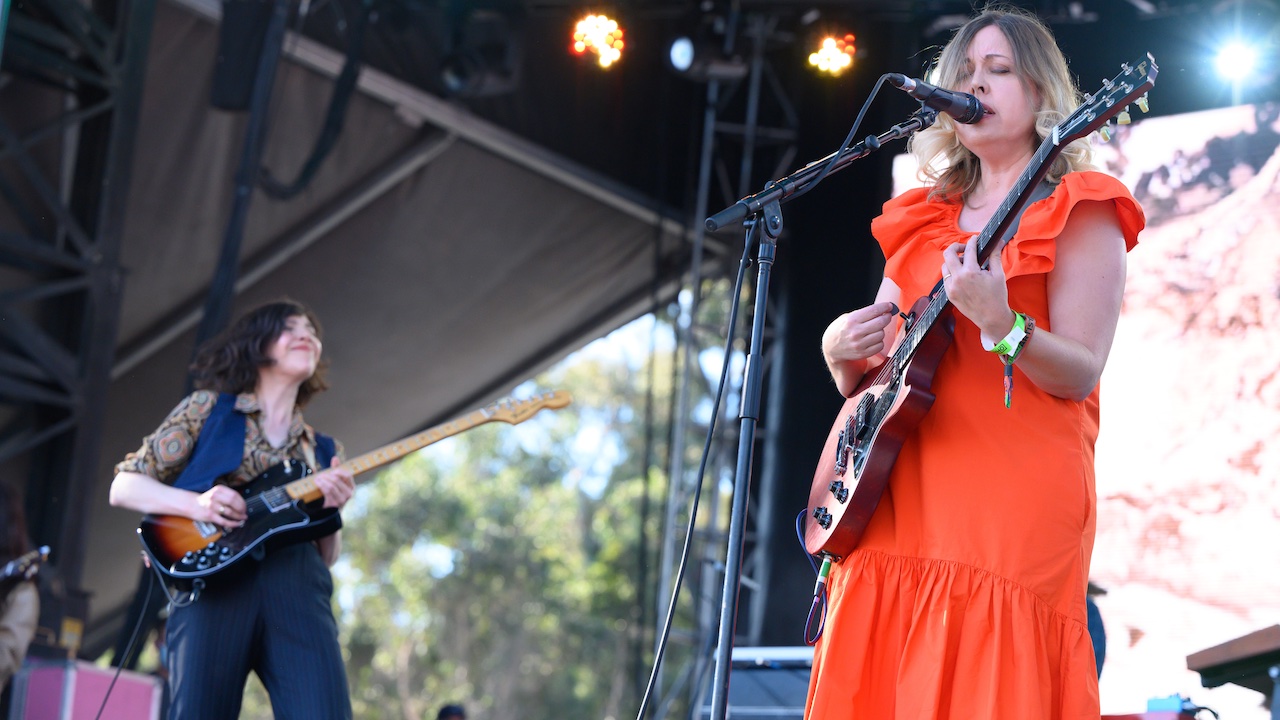 Courtney Barnett, Sleater-Kinney Cover Olivia Newton-John’s ‘Physical’