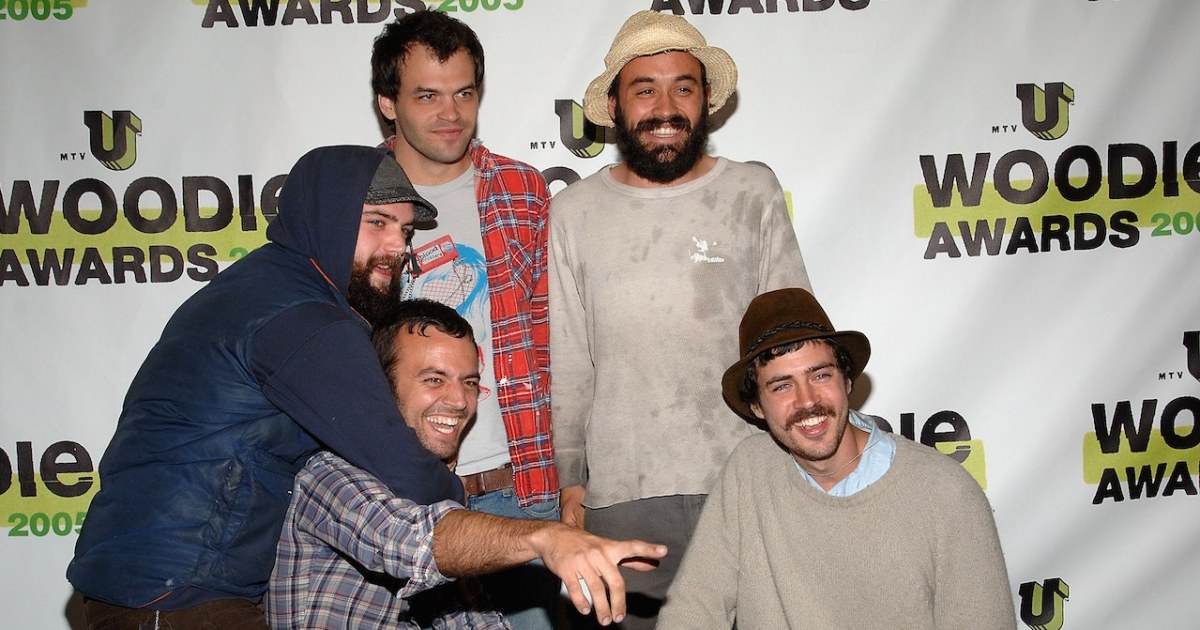 Career Essentials: Five Things That Defined mewithoutYou - Music Feeds