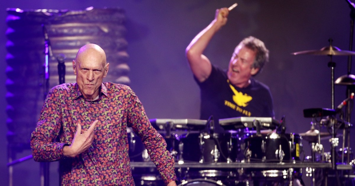 Midnight Oil Perform For Over Three Hours at Final Ever Show