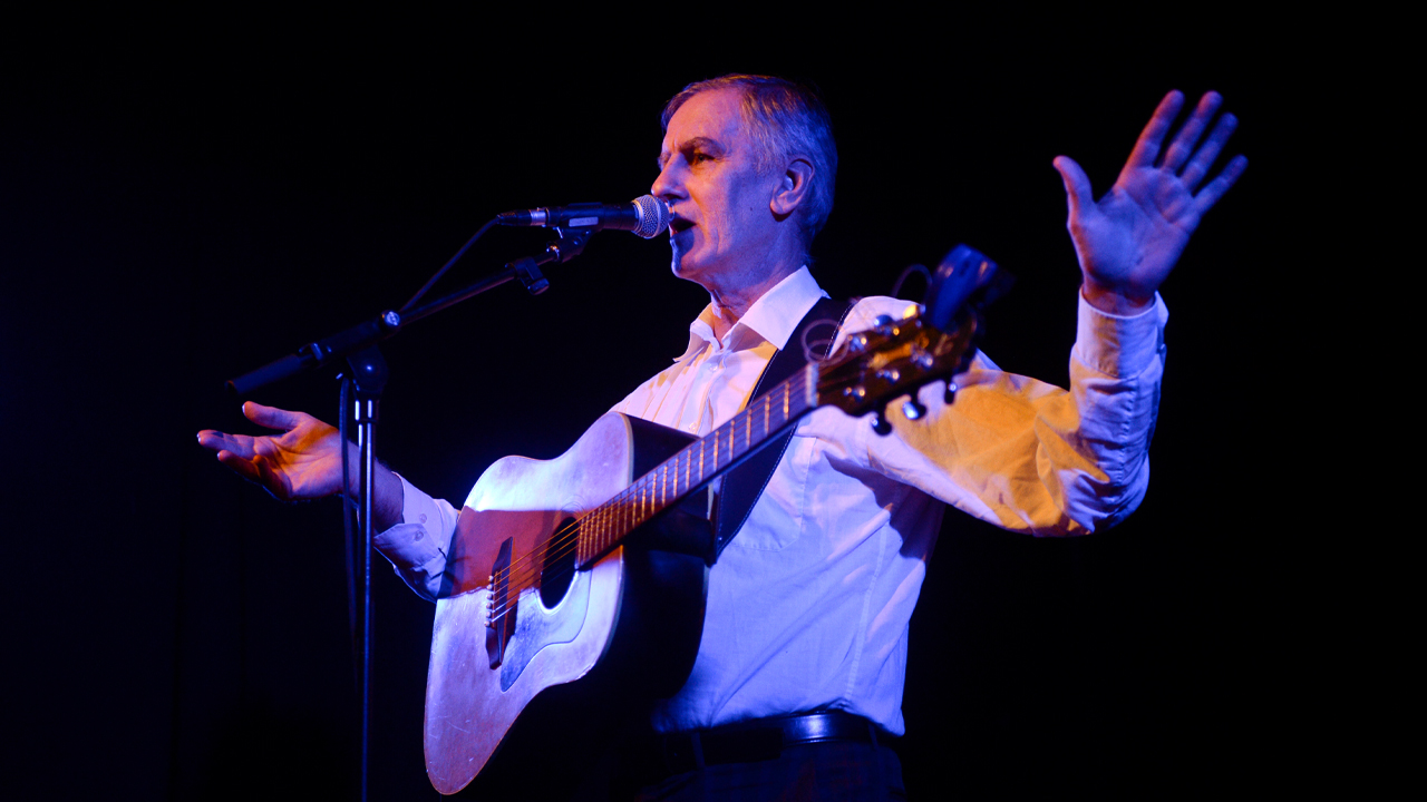 Robert Forster Announces New Album, Shares First Single