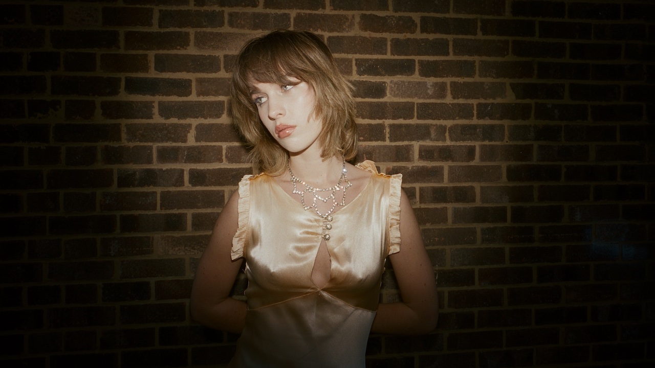 Molly Payton Releases New EP 'Compromise' and 'Ruins' Video