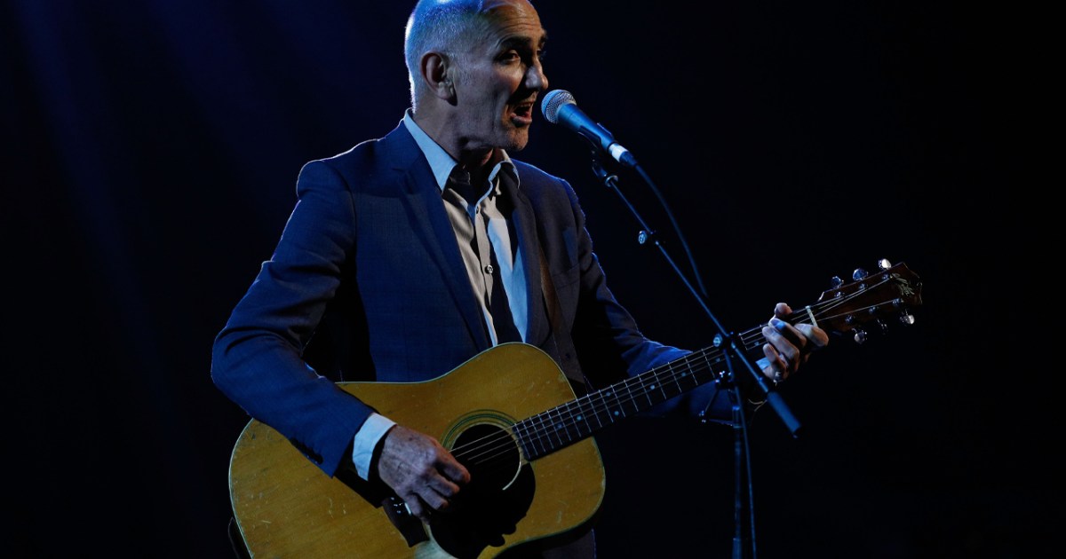 Paul Kelly Tops Aussie Charts With Christmas Album