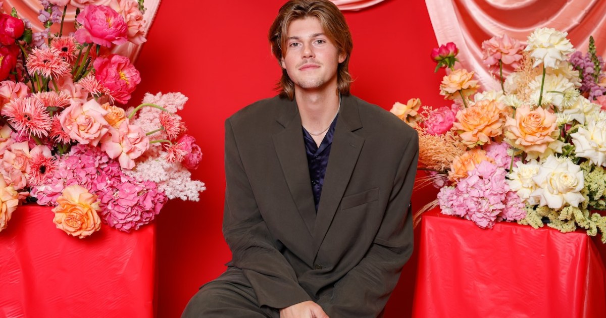 Ruel Announces Debut Album '4TH WALL' and Releases New Single