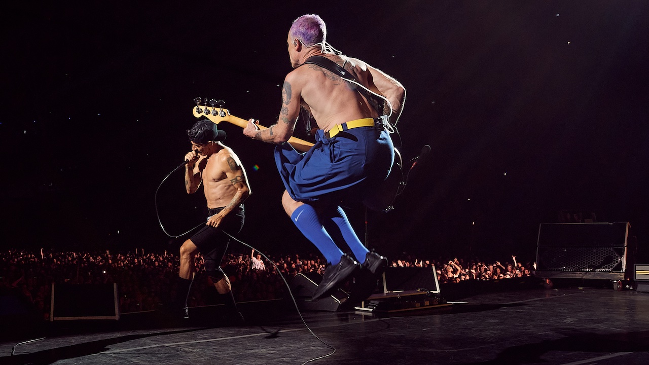 Red Hot Chili Peppers Review Californian Kings Bring The House Down 4153