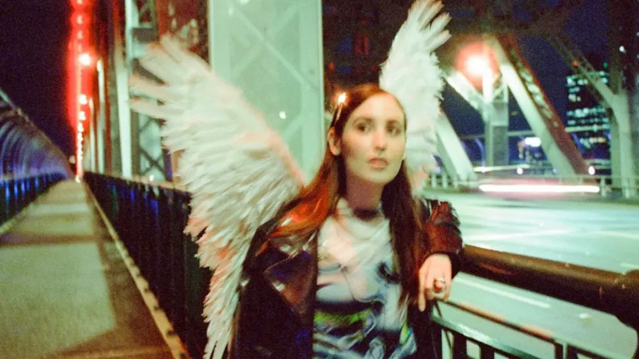 Hatchie Announces 'Giving the World Away' Digital Deluxe Edition