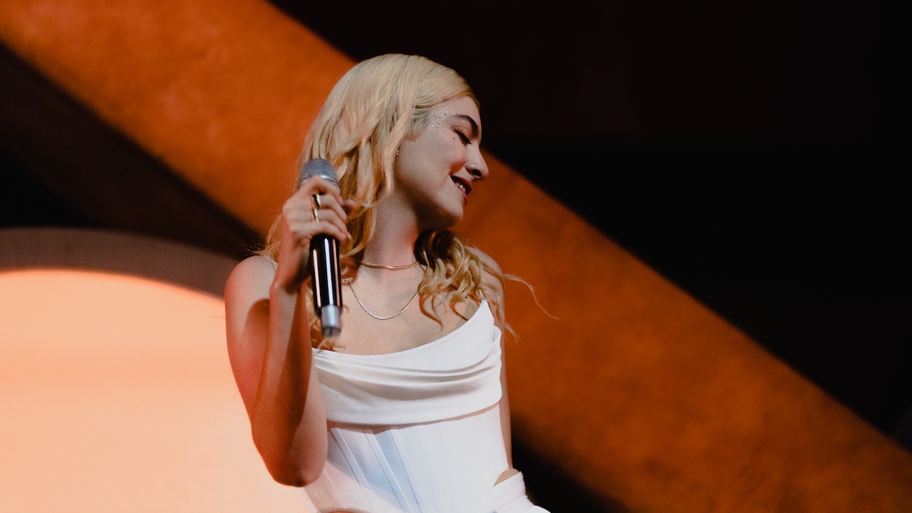 Watch Twelve-Year-Old Lorde Perform At Her School's Battle Of The Bands ...