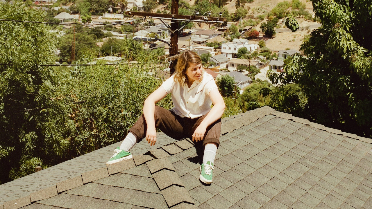 Alex Lahey Announces Australian Tour with Illuminati Hotties