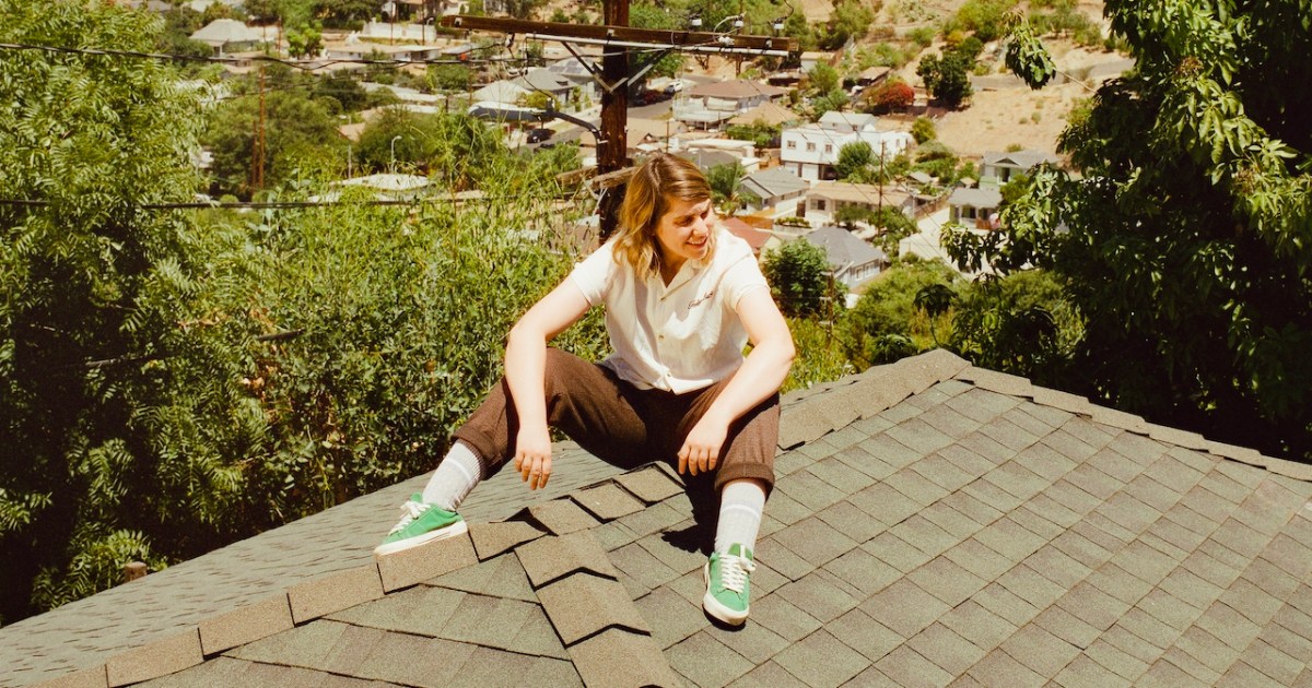 Alex Lahey Announces Australian Tour with Illuminati Hotties