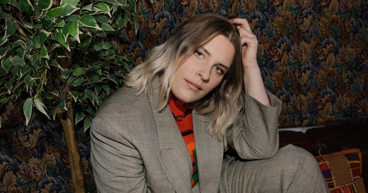 Alice Ivy Announces New Album, Shares New Single