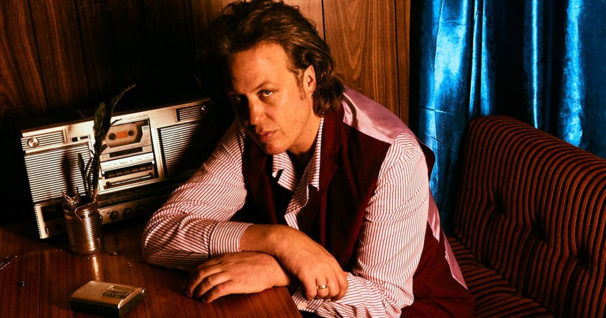 Premiere: Jack Ladder Meets His Match in 'Lombard Street' Video