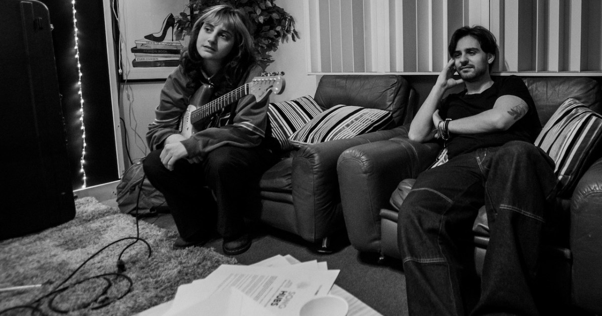 DIVEBAR YOUTH on New Single 'PANIC' feat. Cahli Blakers