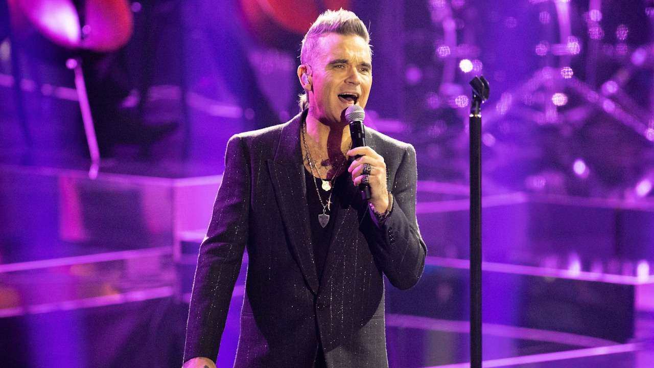 Woman in a Coma After Falling at Robbie Williams' Sydney Show