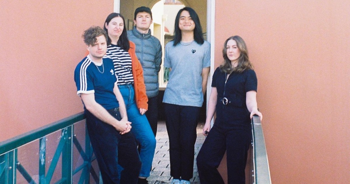 Hooper Crescent Enter the Synth Lab on 'Karaoke Love'