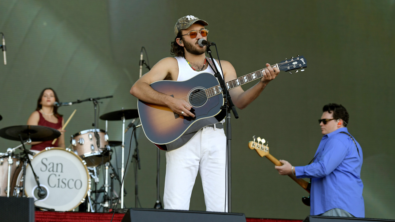 San Cisco Announce Fifth Album 'Under The Light' - Music Feeds