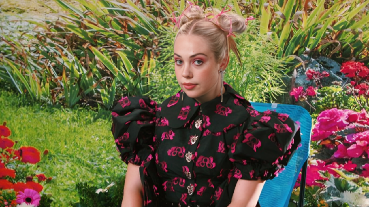 Lauren Hibberd Releases New Single '2nd prettiest girl (in the world ...