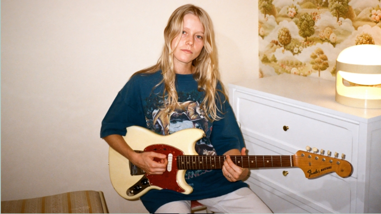 Alice Phoebe Lou Announces 2024 'The Shelter Tour' - Music Feeds