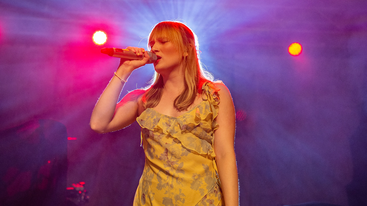 Gretta Ray Releases Deluxe Edition Of 'Positive Spin' - Music Feeds