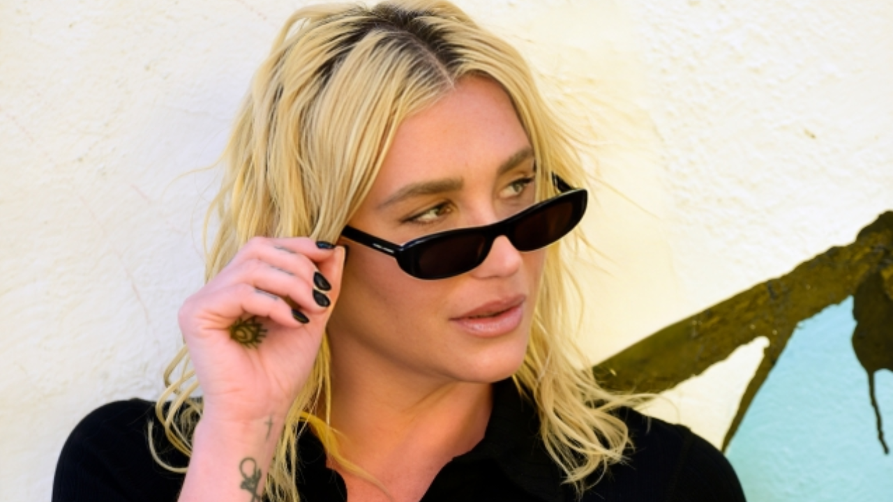 Kesha Teases New Music Says "First Day I’ve Owned My Voice in 19 Years ...