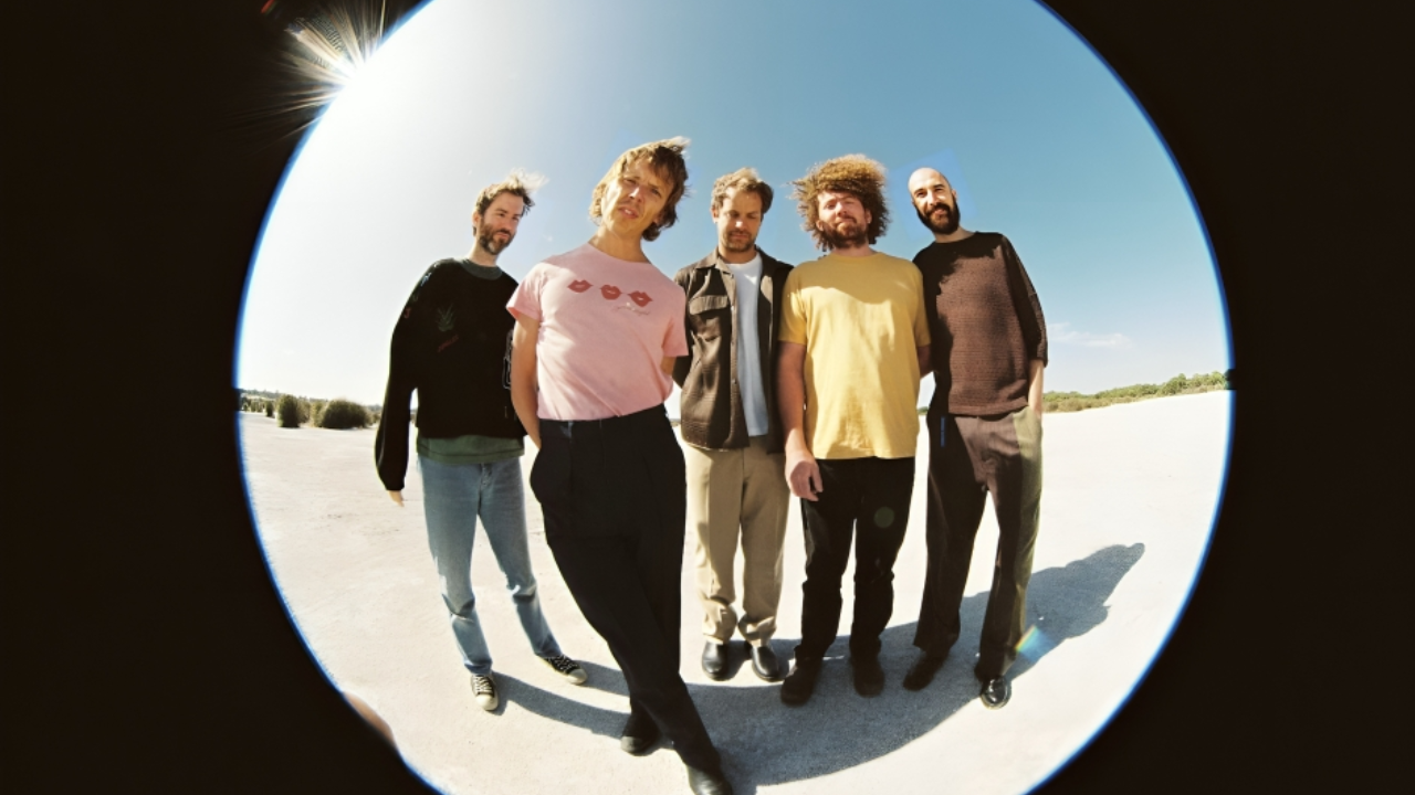 Pond Announces 2024 Australian Tour - Music Feeds