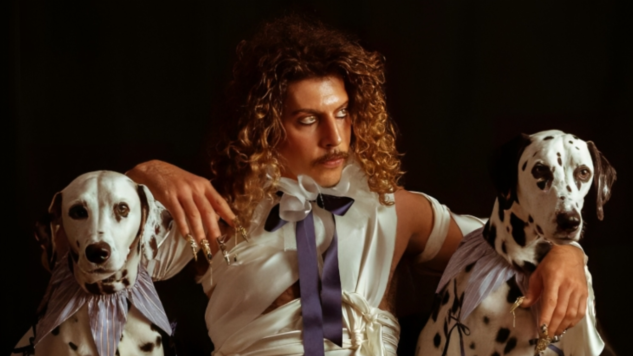 Keli Holiday Releases New Single 'disco' - Music Feeds