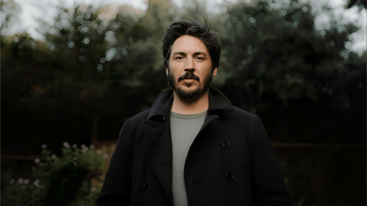 Aaron Thomas Releases New Album ' Human Patterns' - Music Feeds