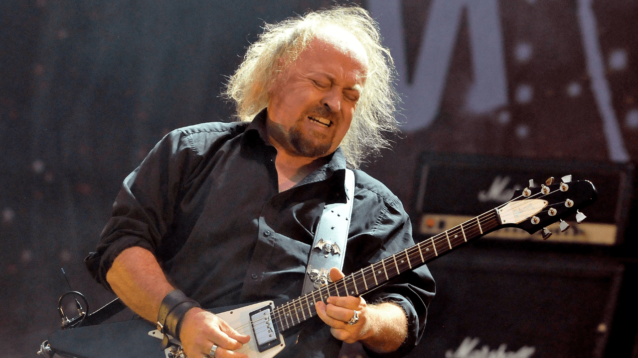 Bill Bailey Announces 2024 'Thoughtifier' Australian Tour - Music Feeds