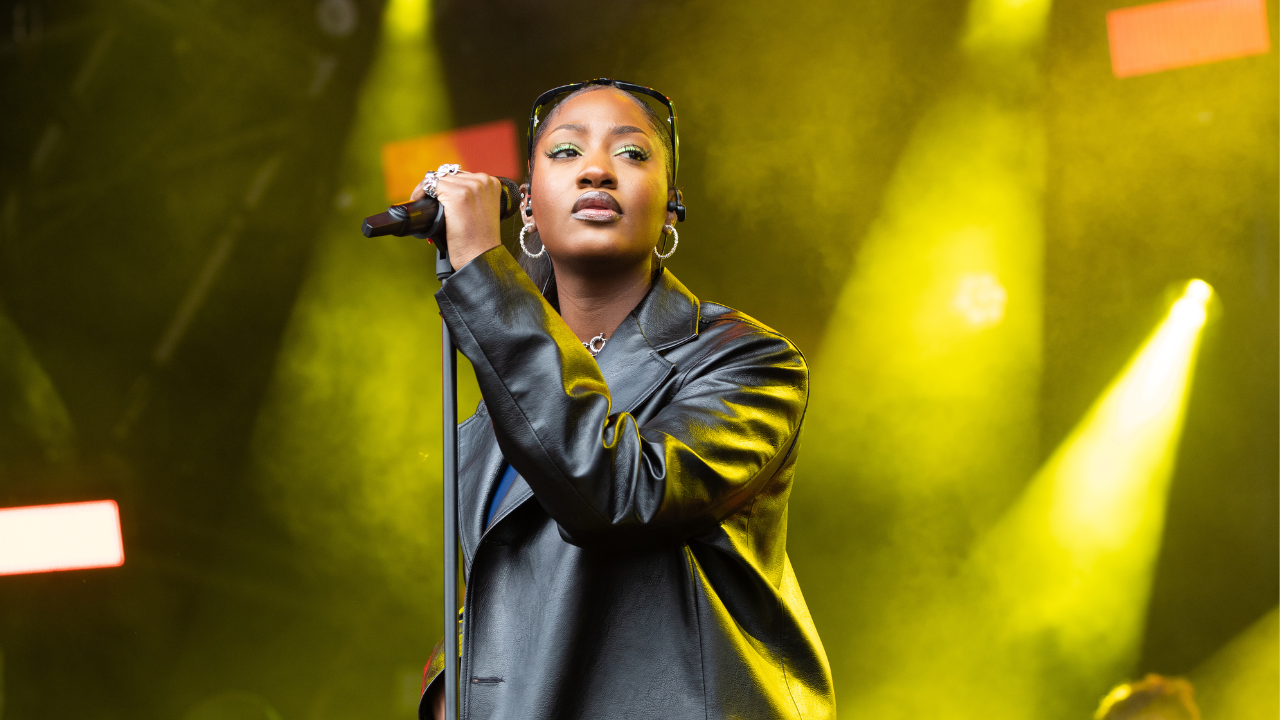 Tems Announces 2024 Australian Tour - Music Feeds