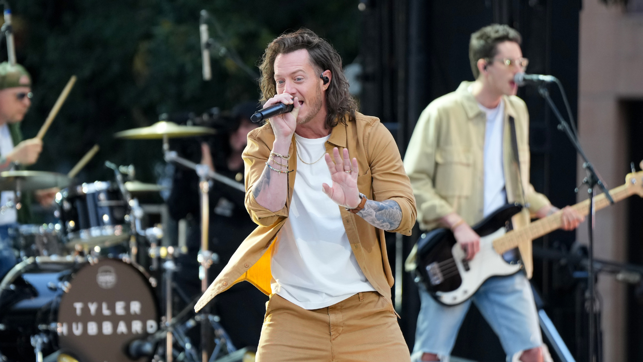 Tyler Hubbard Announces 2024 Australian Tour - Music Feeds