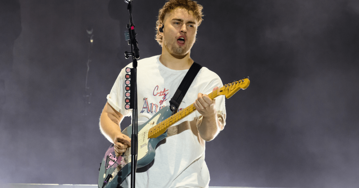 Sam Fender Debuts New Tracks at Devon Concert - Music Feeds