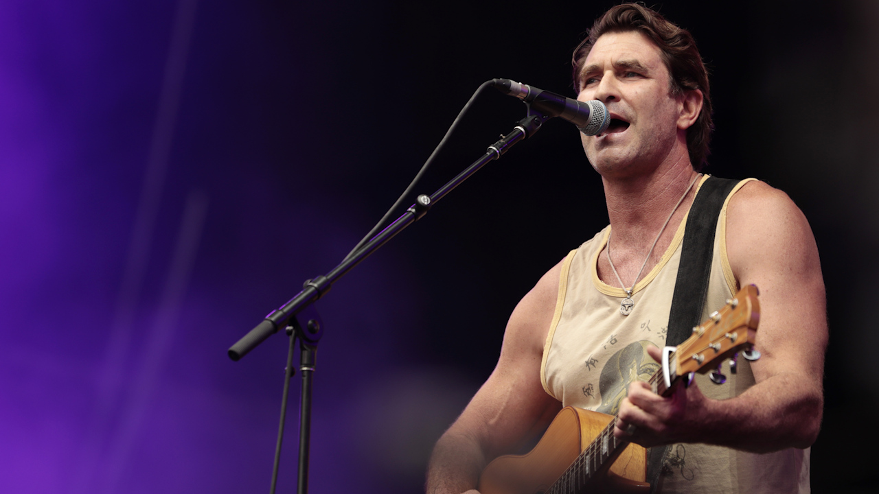 Pete Murray Announces 55-Date Solo Acoustic Tour - Music Feeds