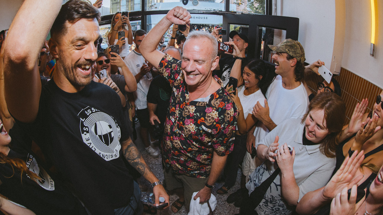 Watch Fatboy Slim DJ In A Melbourne Fish & Chip Shop - Music Feeds