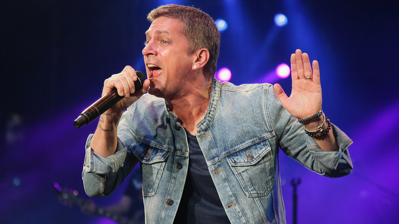 Rob Thomas Announces 2025 Solo Australian Tour