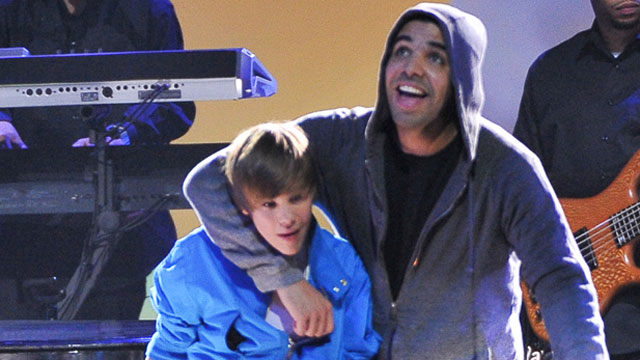 Some Legend Put Justin Bieber In A Headlock And Threw Him Out Of ...