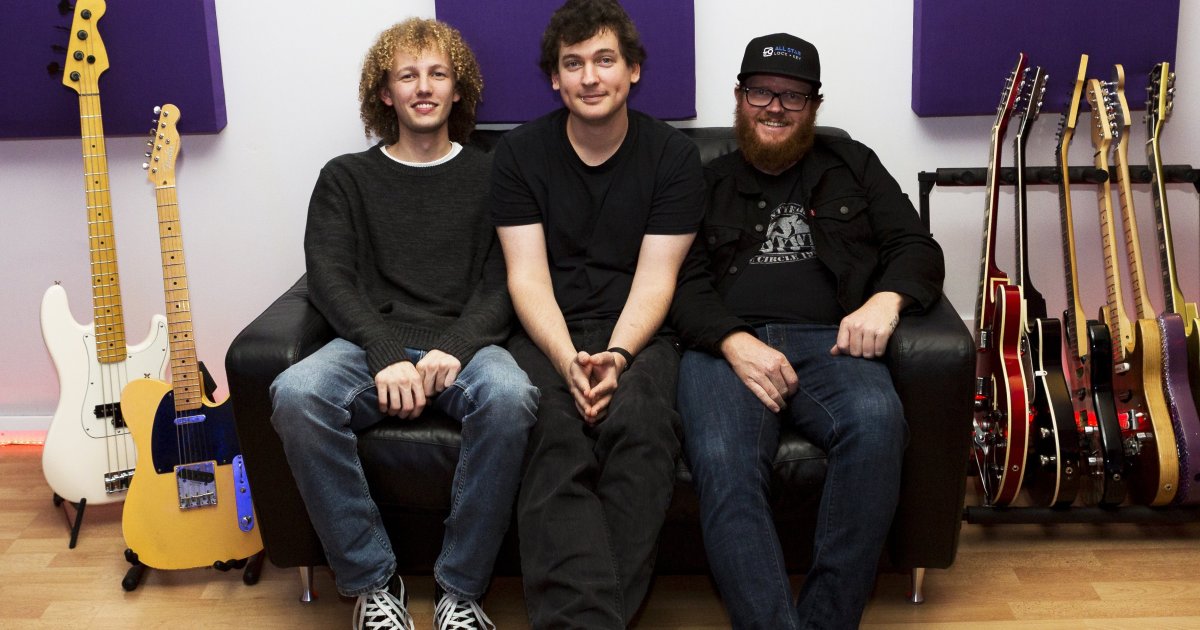 PREMIERE: Simpsons-Goes-Pop-Punk Mastermind Dan Cribb Returns With New ...