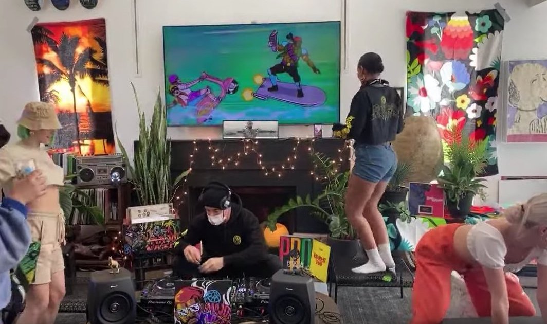 Diplo Is Streaming Some Truly Bizarre Live Sets From His Home - Music Feeds